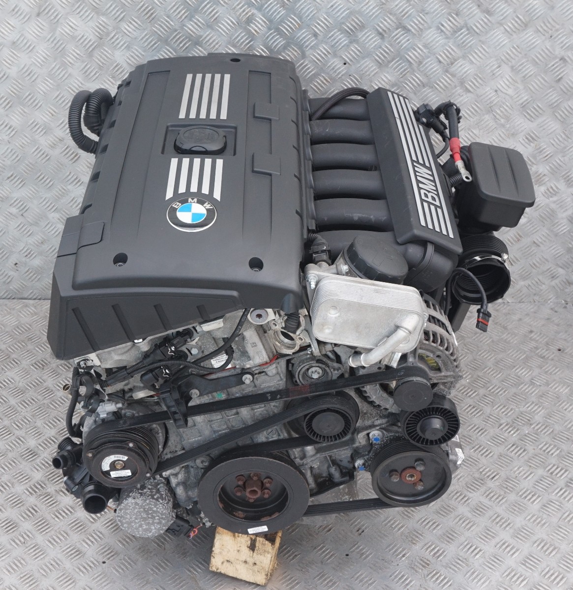 BMW E60 E61 LCI 523i N53 190HP Motor Completo N53B25A 137 000 km, GARANTÍA